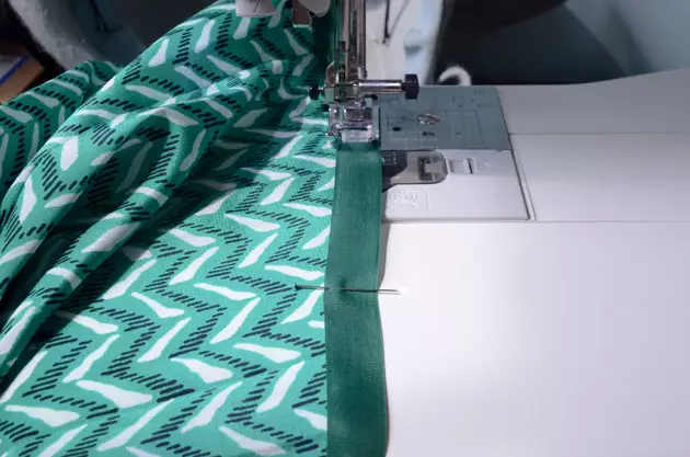 sewing ribbon ສຸດ skirt