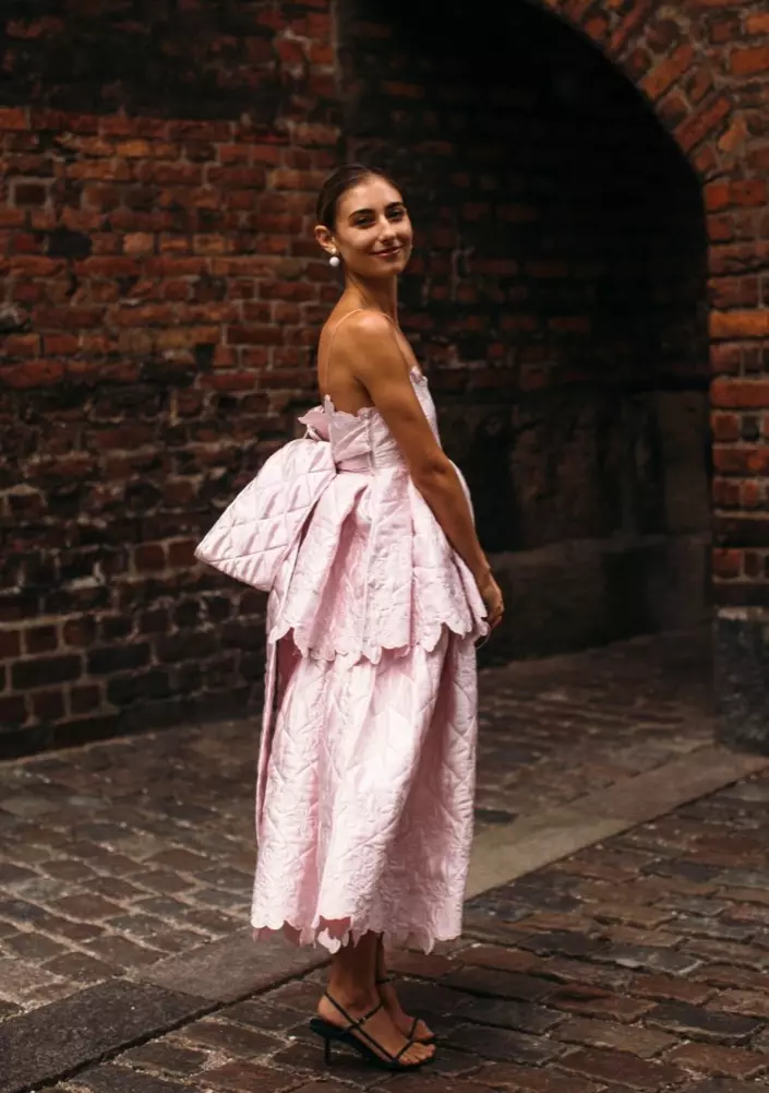 Ko'cha uslubi: Kopengagen moda haftaligi 2022 yil bahori 277_65