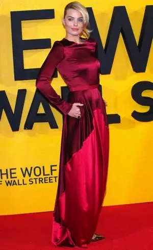 Margot-Robbie-London-Premiere-of-The-Wolf-of-Wall-Street-Jan-2014