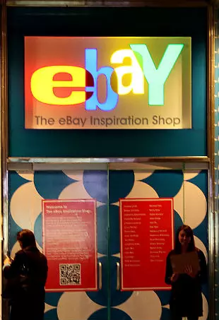 අන්තර්ජාල හැකර්වරුන් විසින් eBay හිට්