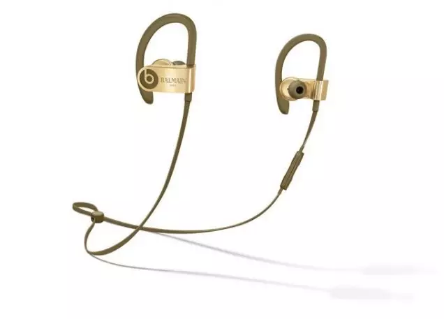 Balmain Special Edition Powerbeats3 უსადენო ყურსასმენები, $249,95; სურათი: Balmain