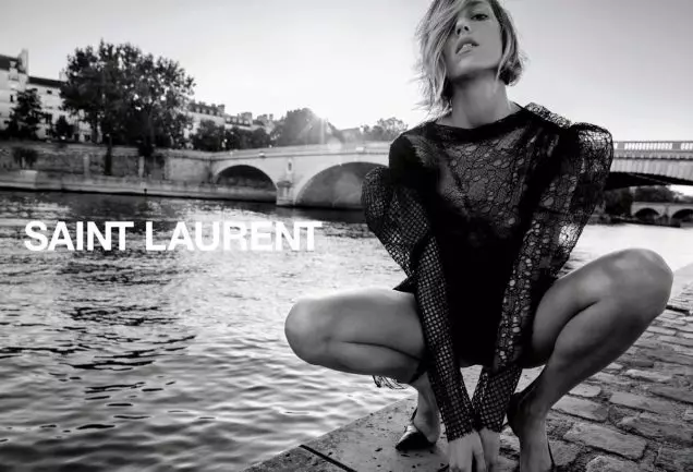 Saint Laurent Bahar 2017 üçün Anja Rubik.