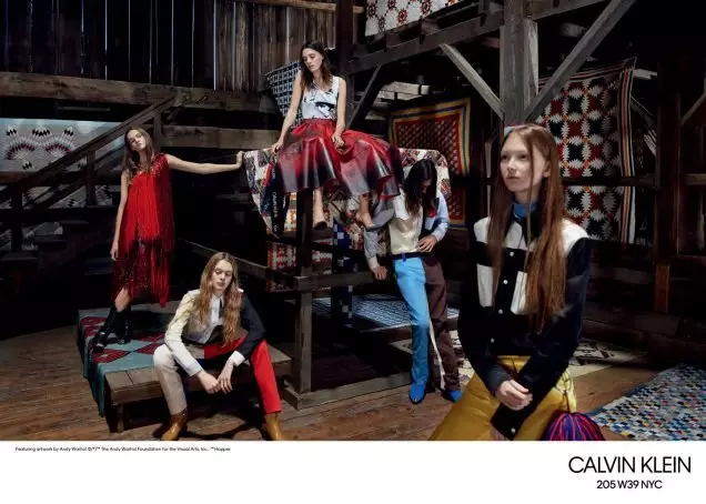 Calvin Klein 205W39NYC의 2018 봄 캠페인.
