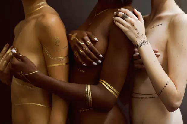 Jacquie Aiche x Rihanna flesh tatuirovkalari