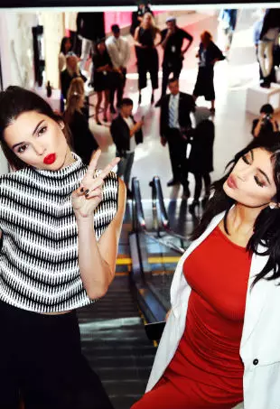 Kendall + Kylie Topshop цуглуулга бараг зарагдах шахсан