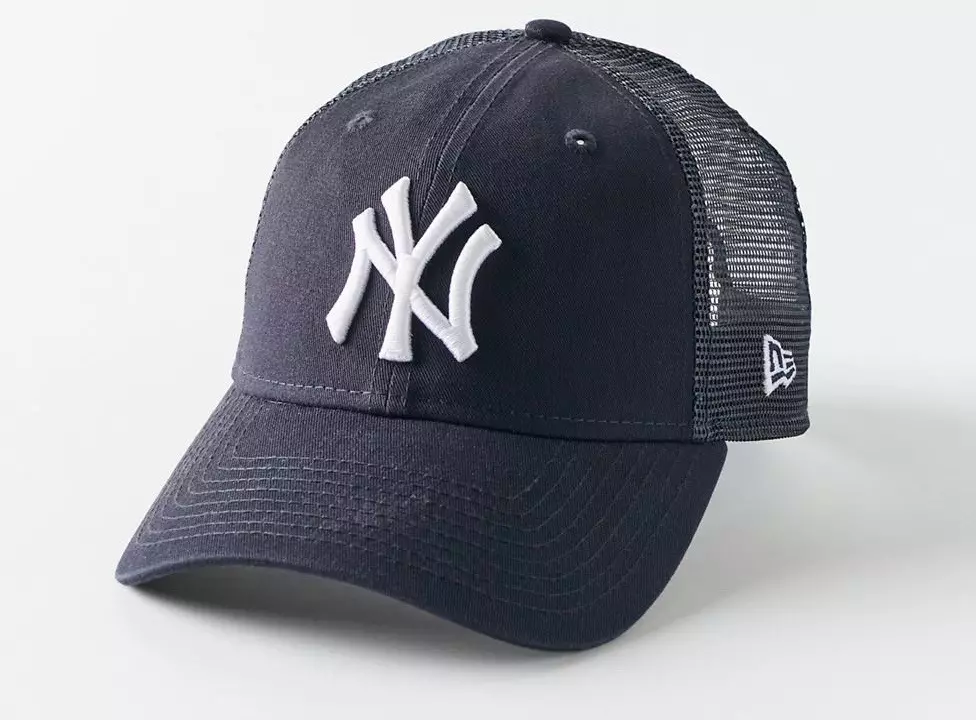 Бейзболните шапки вече са мода 578_9