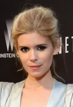 Obtenha o deslumbrante olho esfumado simples de Kate Mara em casa