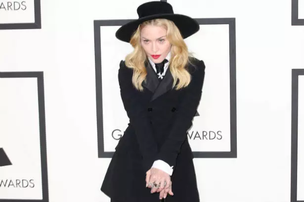 Madonna Täze auksionyň mowzugy