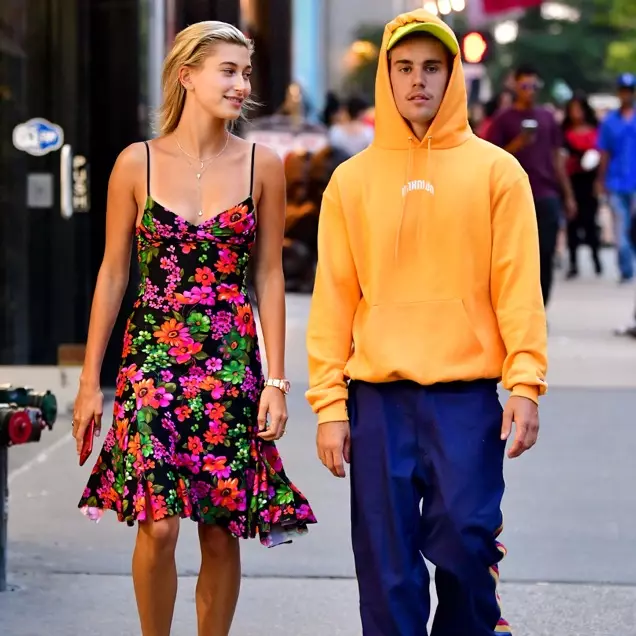 Hailey Baldwin dan Justin Bieber di New York City.