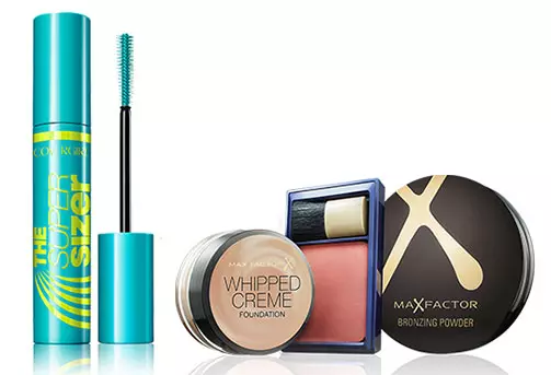 Procter & Gamble để ý đến khả năng bán CoverGirl và Max Factor