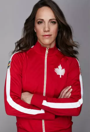 Hudson's Bay 揭晓加拿大队 2015 年队服