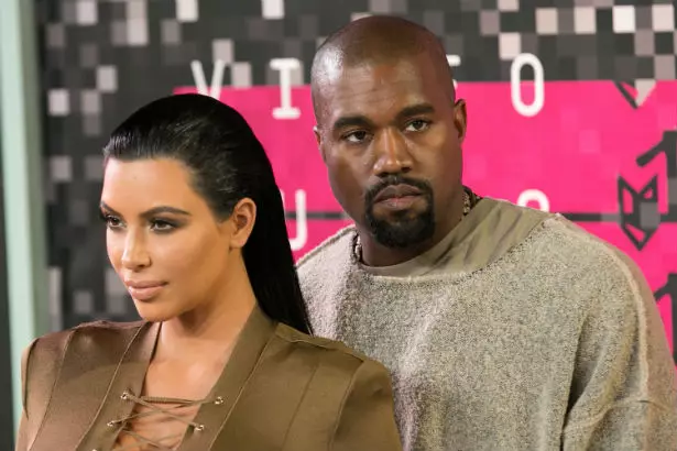 Gaukite Kim Kardashian West 2015 m. MTV VMA šukuoseną