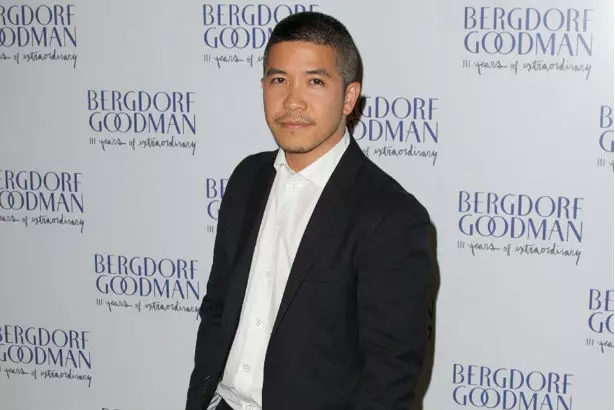 Thakoon bergdorfs vörös szőnyeg